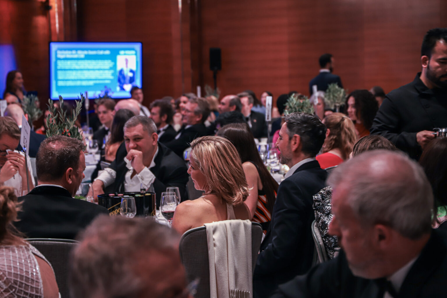 Gala dinner raises thousands of pounds for UK Youth - UK Youth